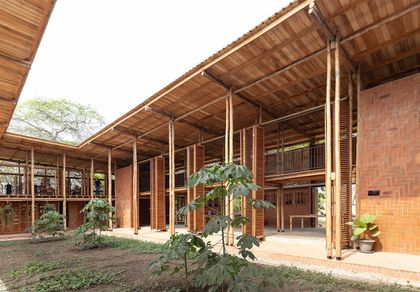Community Productive Development Center Las Tejedoras - Architectures ...