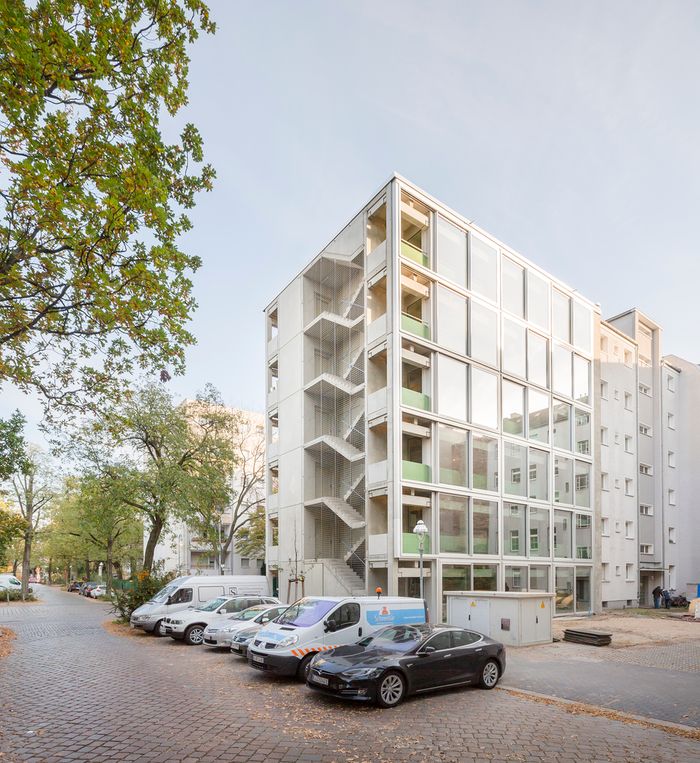 Wohnregal Apartments And Ateliers - Architectures - Jidipi