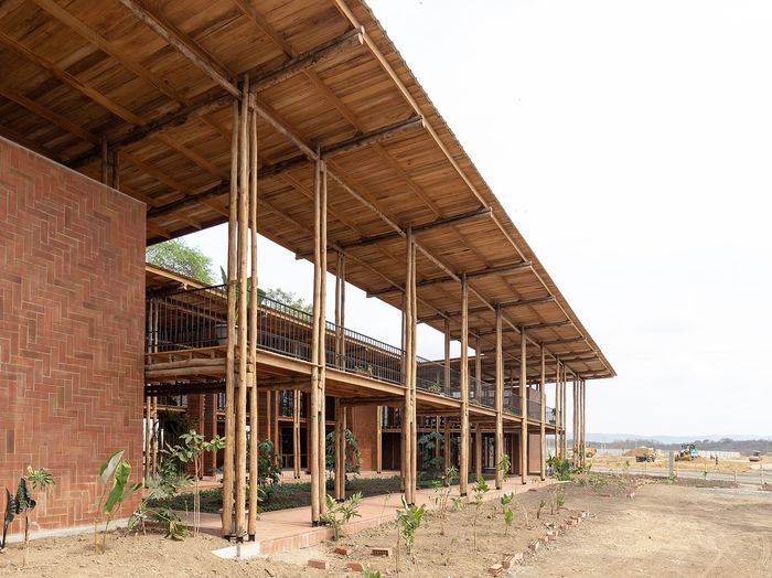 Community Productive Development Center Las Tejedoras - Architectures ...