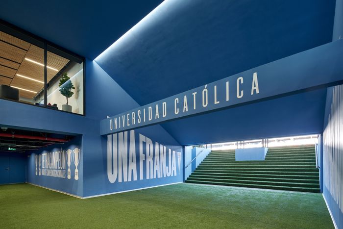 University Catholic Stadium Modernization Project - Architectures - Jidipi