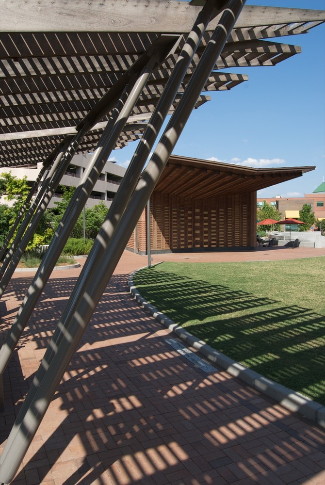 Center City Park Pergolas & Pavilion - Architectures - Jidipi